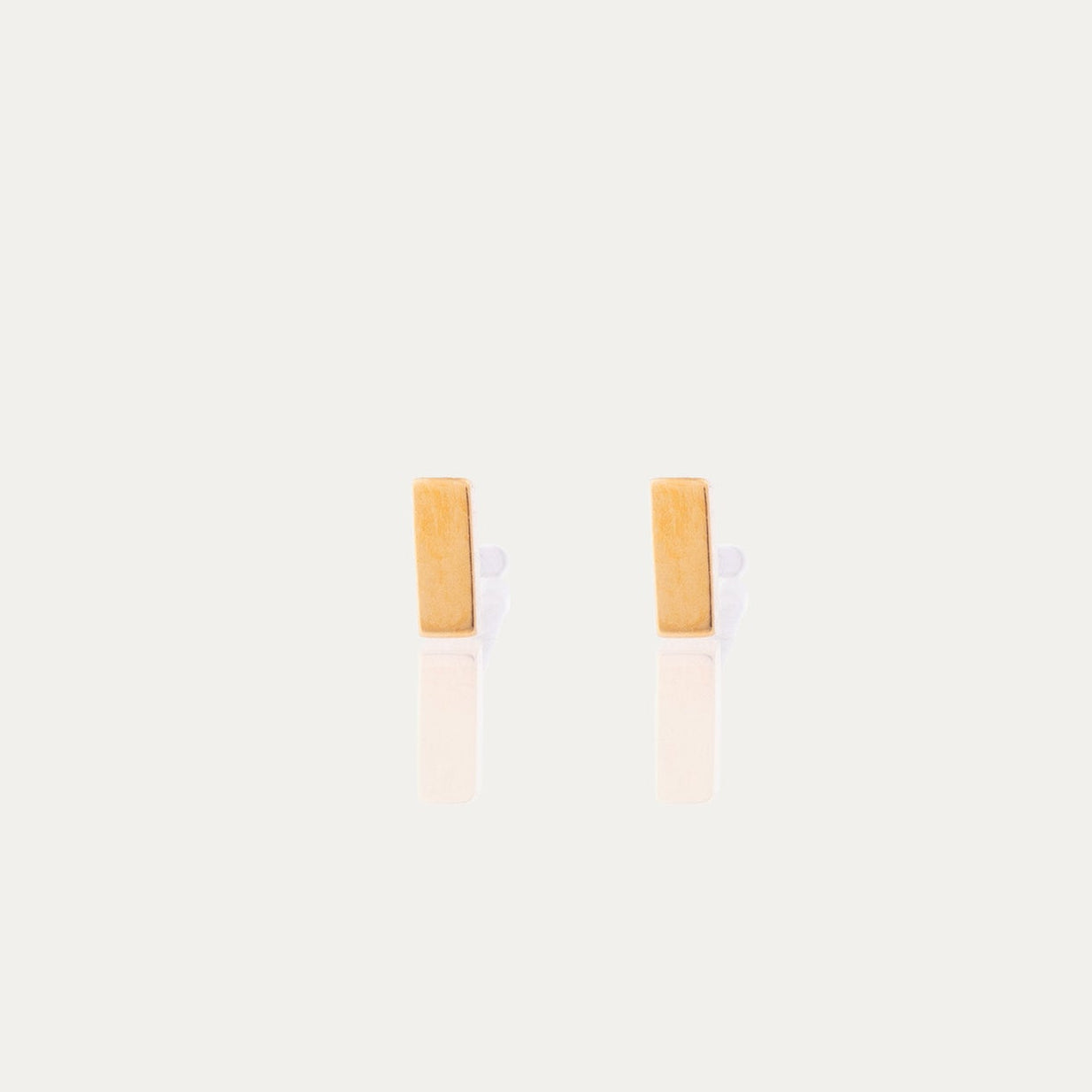 Tini Lux Hypoallergenic Titanium Mini Bar Stud Earrings | Mini Isla Studs